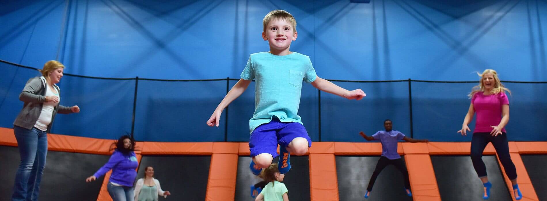 Knuckleheads - Wisconsin Dells Indoor Trampoline Park